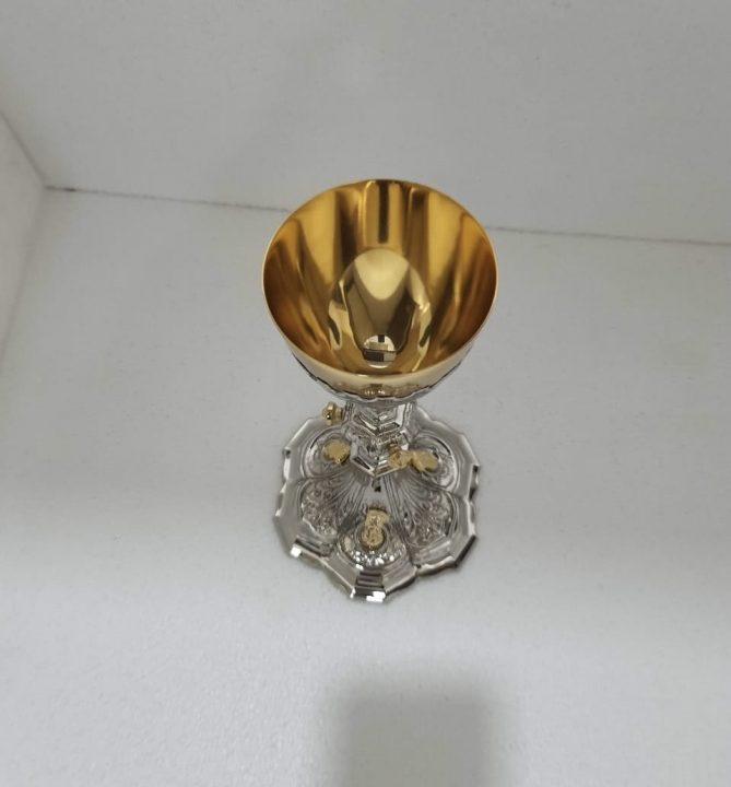 Cáliz con Patena apóstoles exclusivo